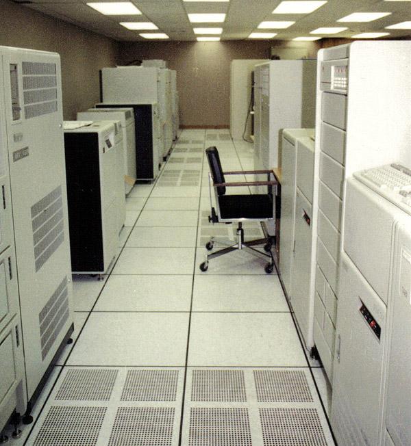 Canadian Comm Center